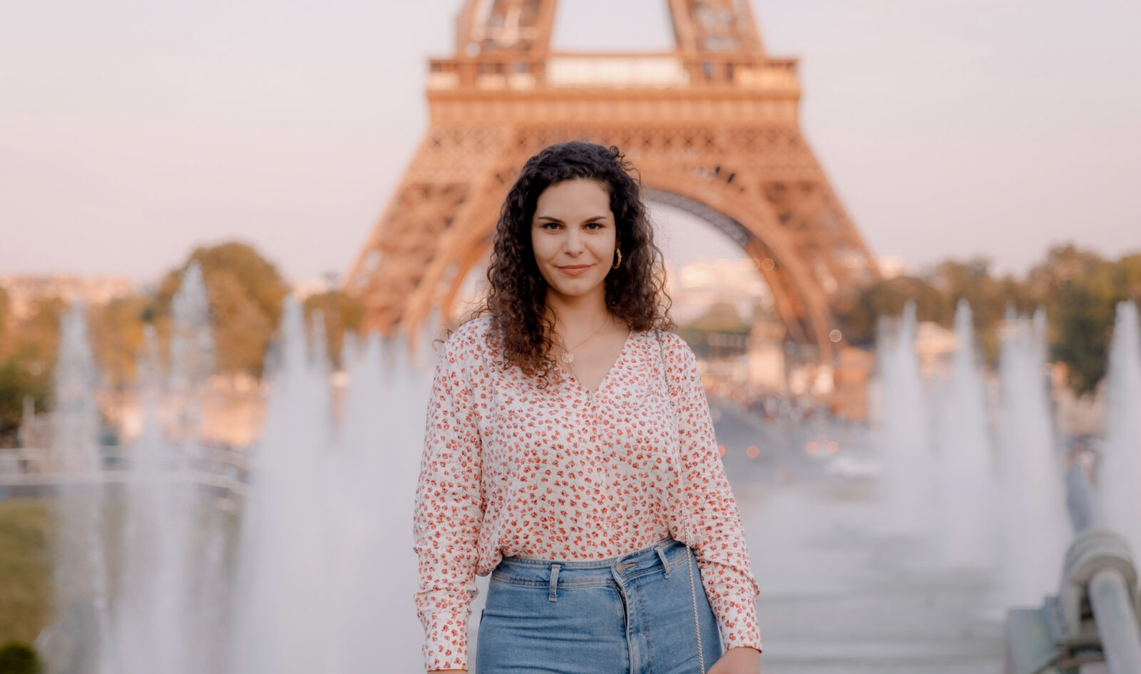 Learn French online with a qualified and experienced native teacher
